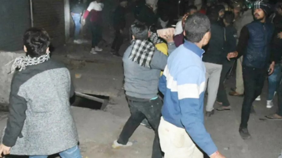 Muslim youths abuse and assault Hindu men over petty fight, indulge in stone pelting ...